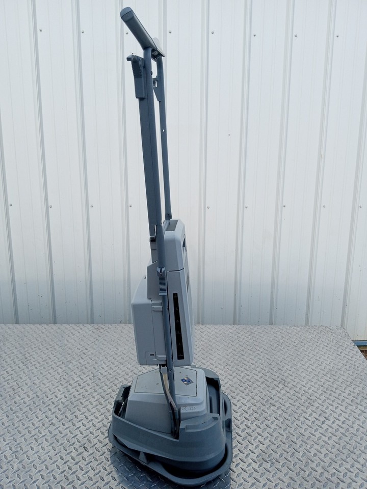Electrolux Epic Floor Pro Heavy Duty Carpet Shampooer Scrubber S105G ...