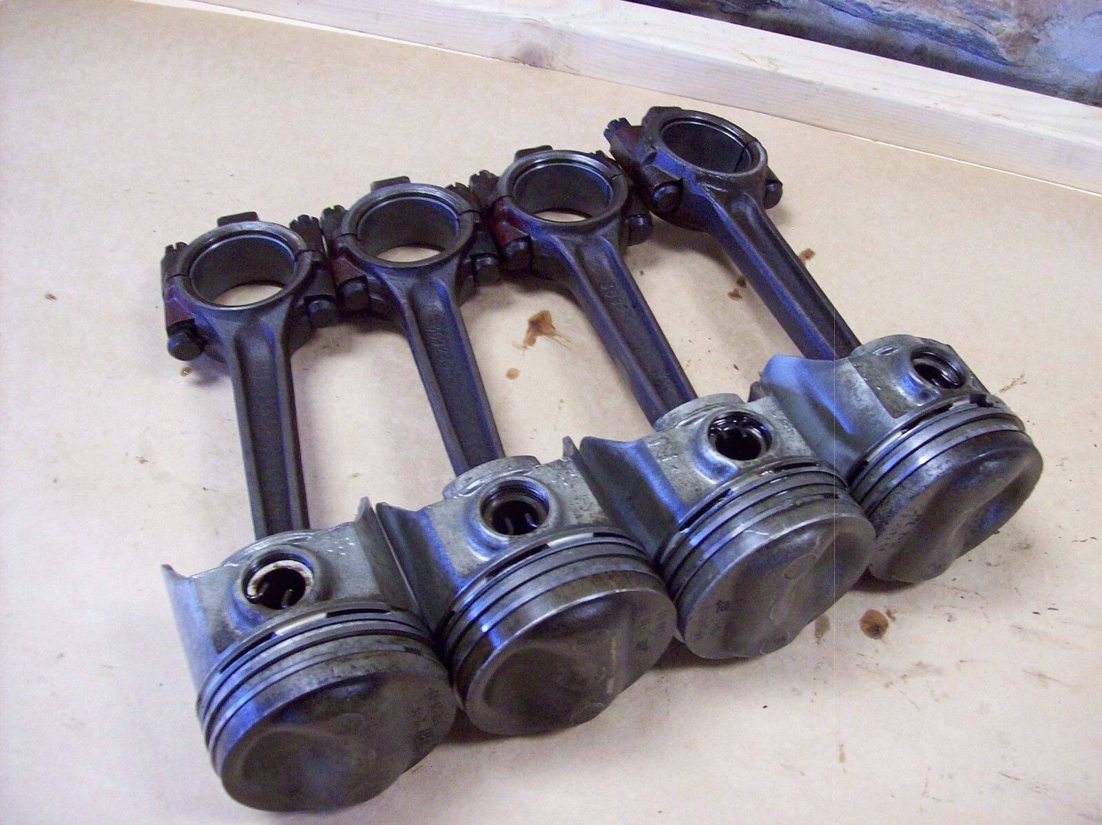IH 140 Fire crater pistons with connecting rods | eBay