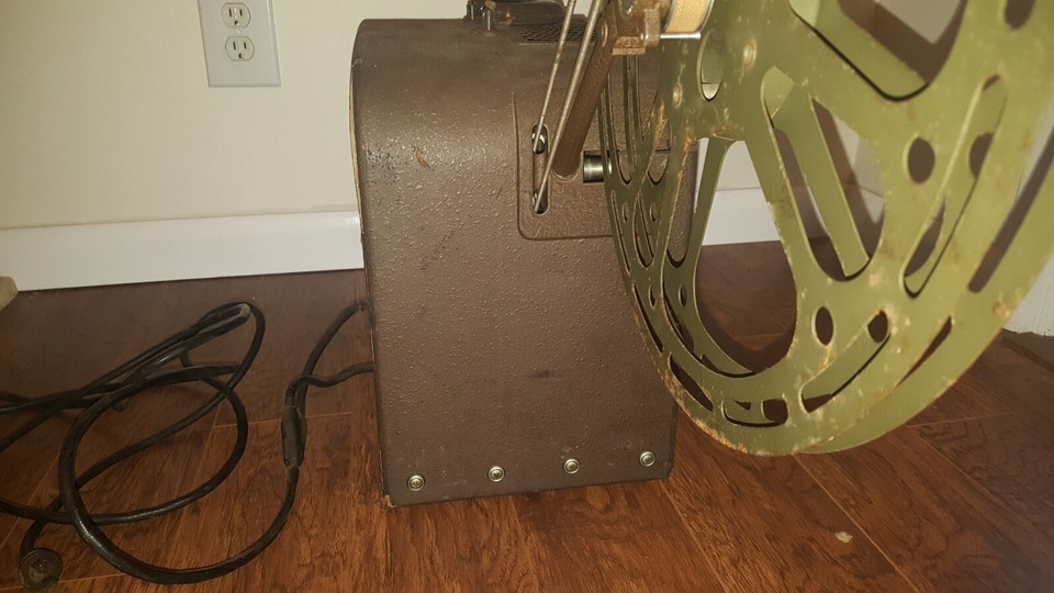 B&H Bell Howell 16mm Filmosound 185E Projector With One empty Reel ...