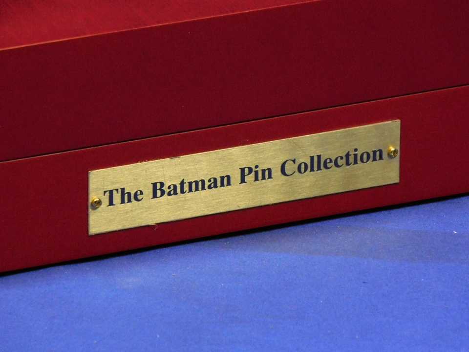 WILLABEE AND WARD 33 ENAMEL BATMAN PINS LOT W/COLLECTORs CHEST JOKER ...