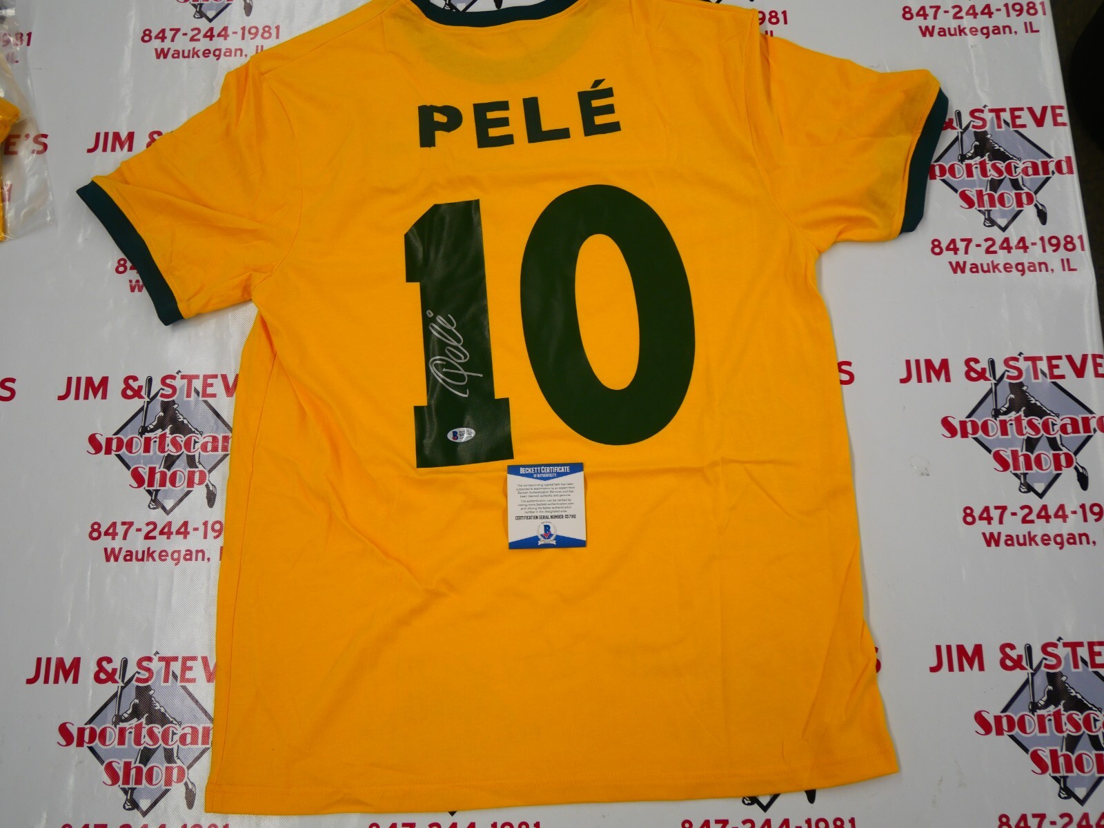 Pele Autographed Memorabilia | Signed Photo, Jersey, Collectibles ...