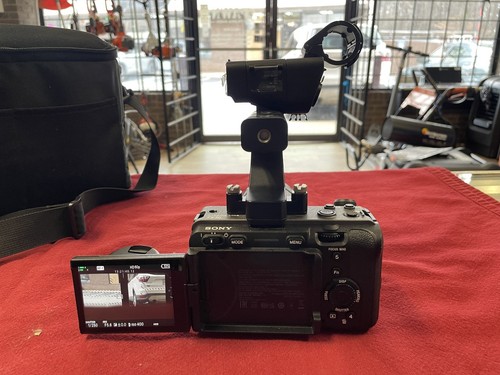 Sony Cinema Line FX30 Super 35 26.1MP APS-C 4K Camera w / XLR Handle ...