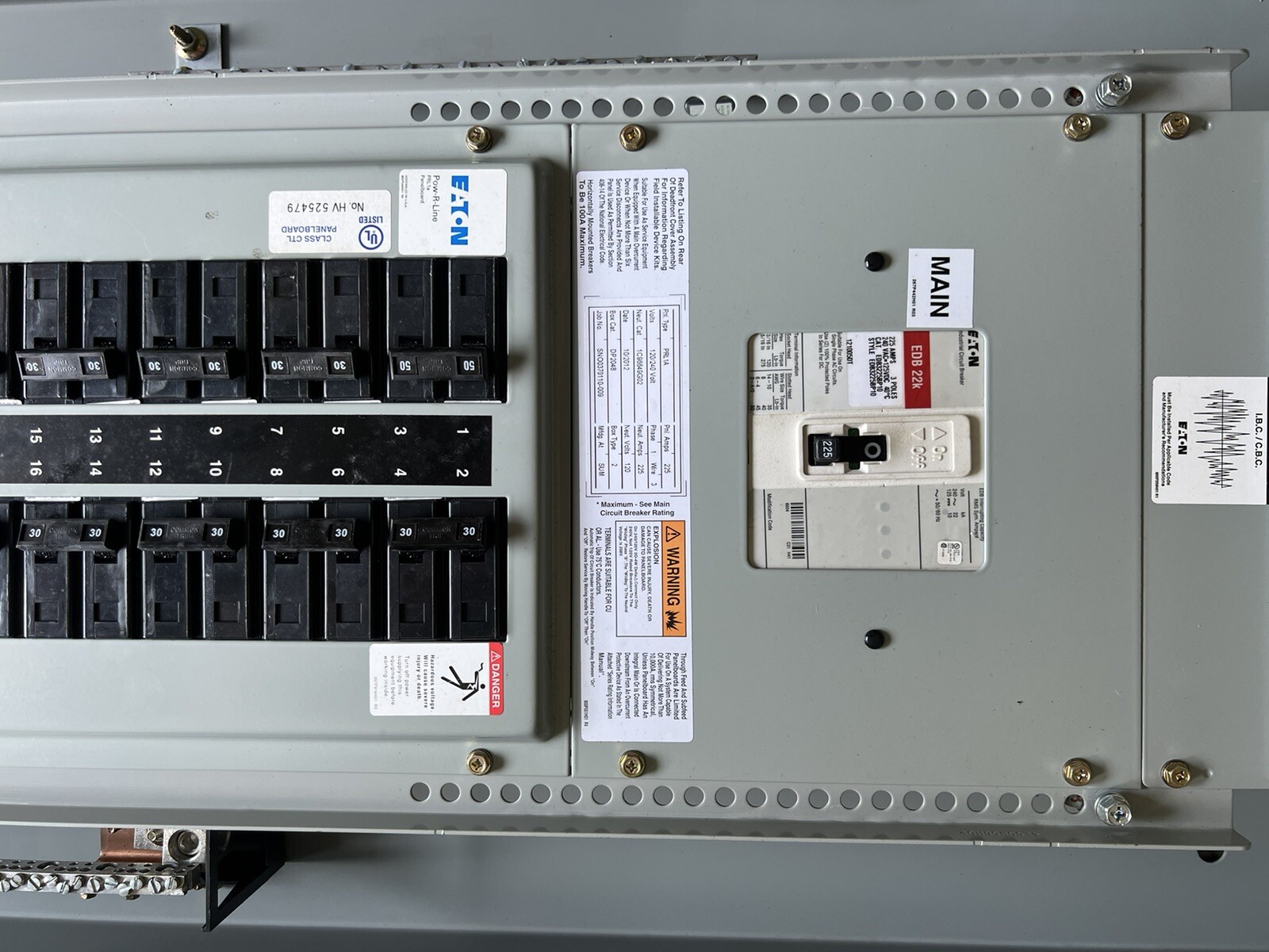 *NEW* Eaton PRL1A Panelboard Interior/exterior, 120/240V, 225A, 1P 3W ...