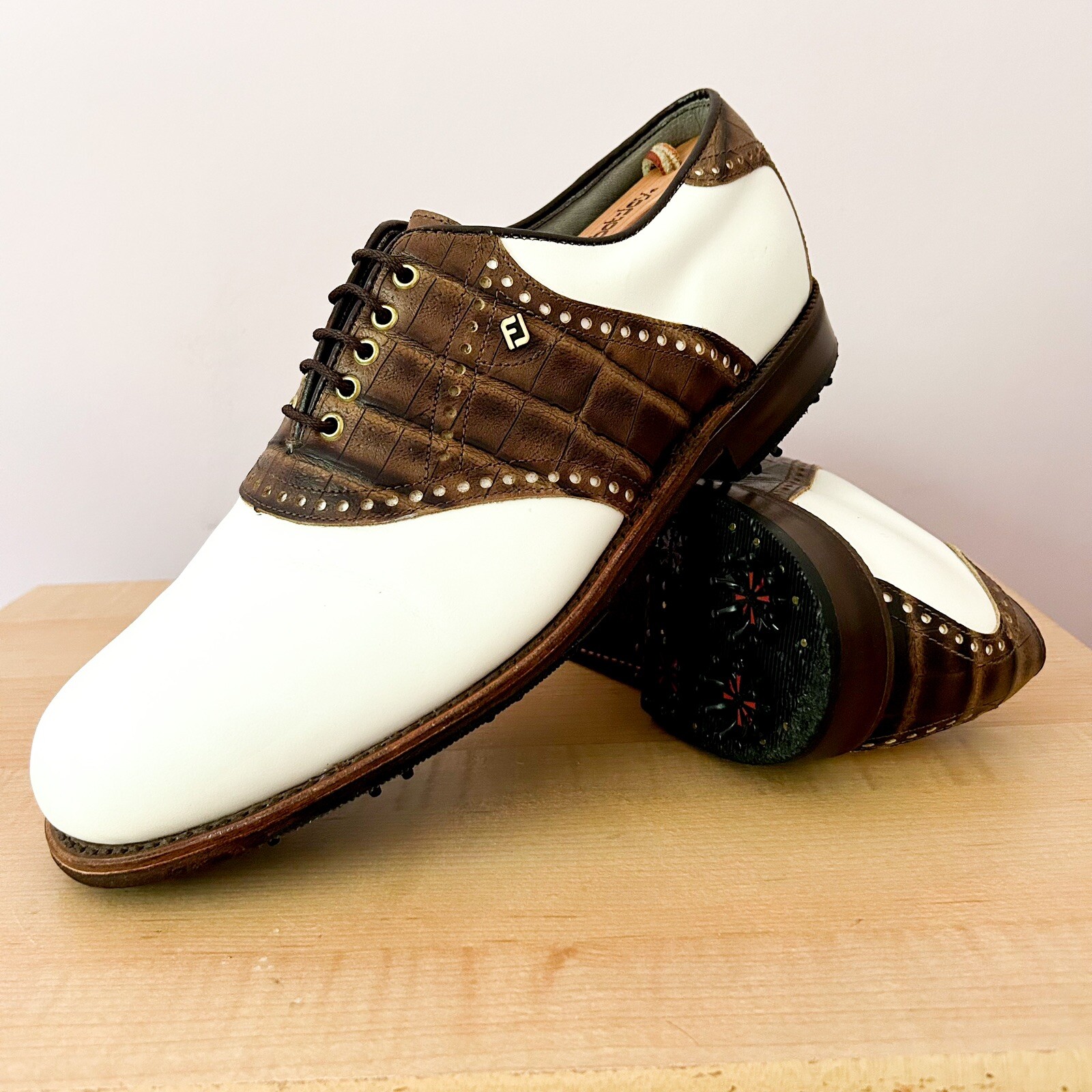 VINTAGE FootJoy Classics White Leather / Brown Gator saddle golf shoes ...