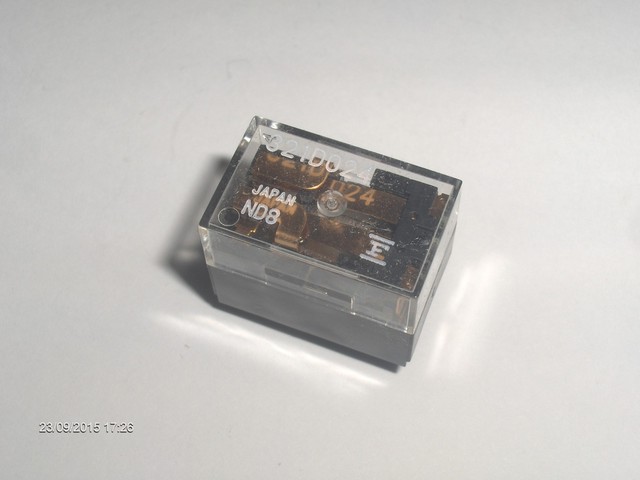 TS-940 Kenwood S51-2411-05 Relay RL101 X57-1130-00 At Unit AT-930 Last ...