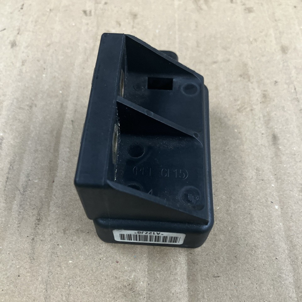 Mercedes ML270 W163 Yaw Rate Sensor A0035422318 Q01 | eBay Australia