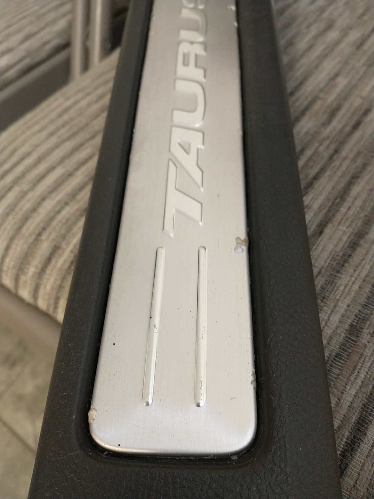 BLACK OEM 2010-2019 FORD TAURUS FRONT LEFT DRIVER SIDE DOOR SILL SCUFF ...