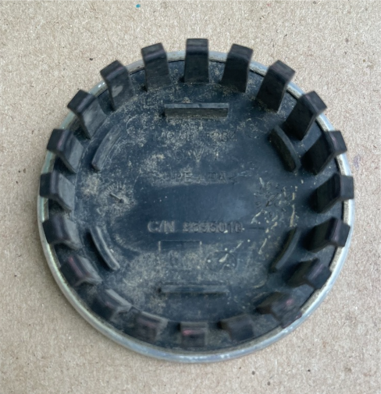 GMC OEM Acadia Grey and Chrome Center Cap. #9595010 2-5/8" Diameter. | eBay