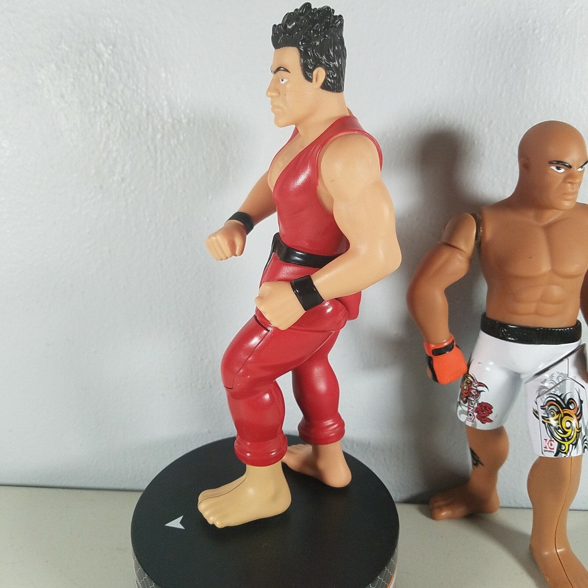 The Black Series MMA Cage Fighters Radio Control With Kick, 44% OFF