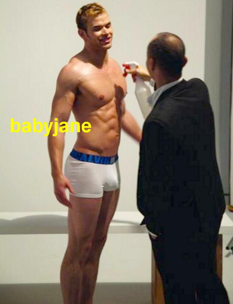 Kellan Lutz Underwear Beach