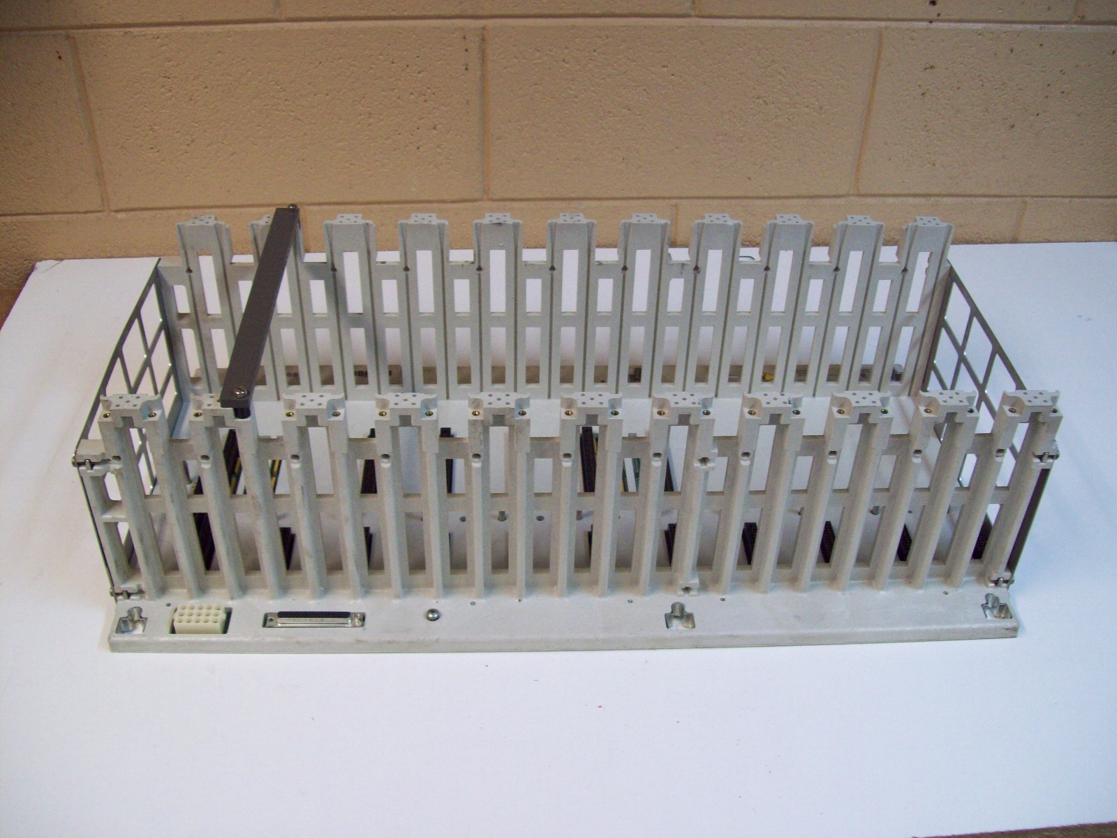 MODICON AS-H827-209 RACK PRIMARY HOUSING 11SLOT 984 SERIES 27IN - FREE ...