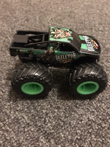 Hot Wheels Monster Jam Skeleton Crew Monster Truck 1:64 DieCast Toy ...