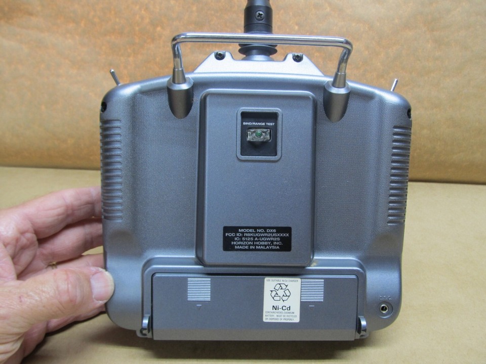 Spektrum DX6 Transmitter - Park Flyer System - 6 Chans. w/Spektrum ...