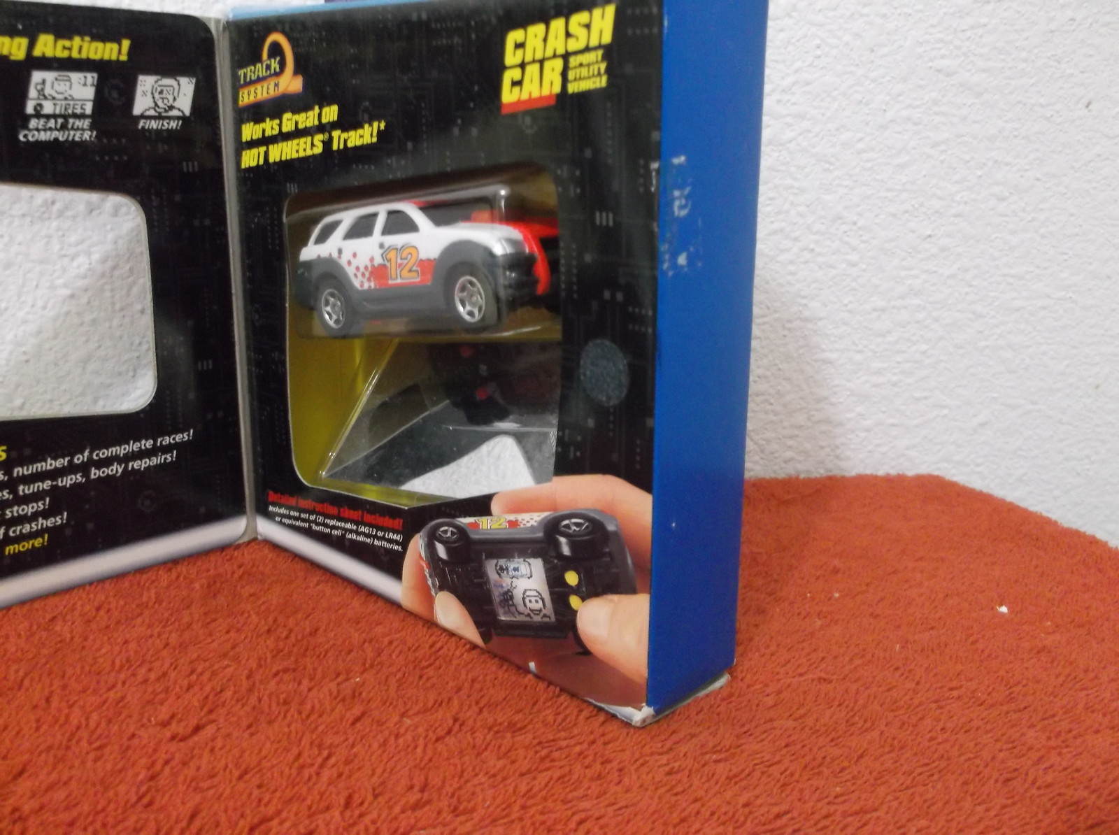 NEW HOT WHEELS CYBER RACERS CRASH CAR w/ COMPUTER INSIDE RACER NEW IN ...