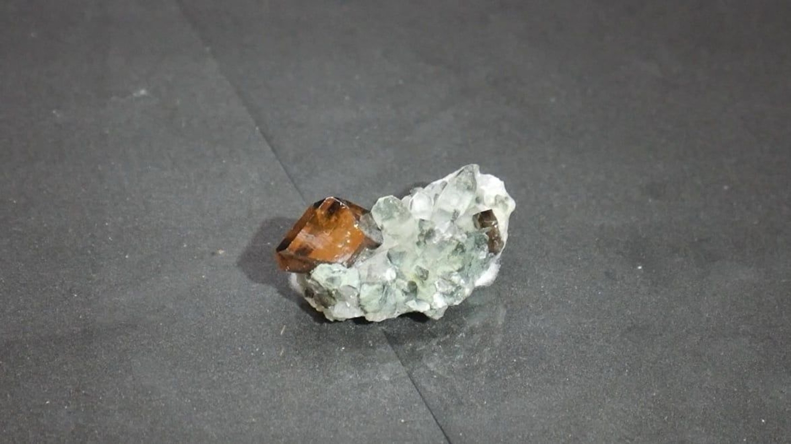 4.2cm GEM Cassiterite on Quartz Specimen - Amo Tin Deposit, Yunnan ...