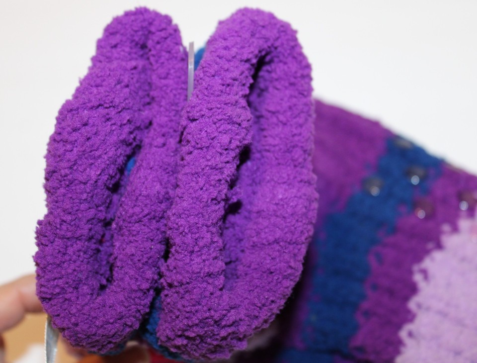 Snoozies Slumber Sleepers Chenille Yarn Slipper Socks Infused w Shea ...