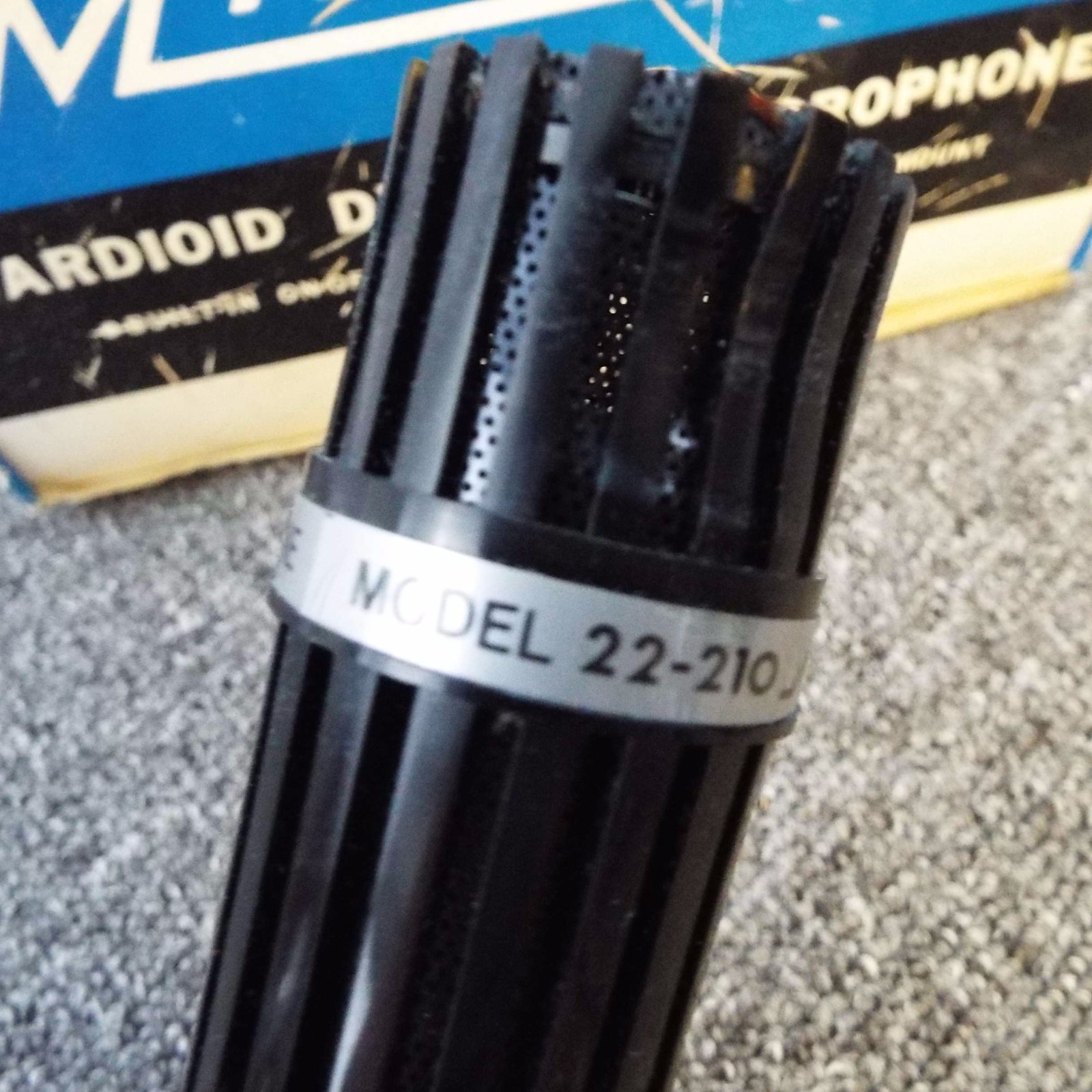 Vintage Midland 22-210 Dynamic Microphone Mic * Nice Condition in ...