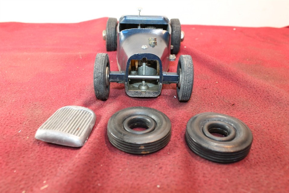 RARE BIG NUT CAMERON RODZY MODEL TETHER CAR ALICE THE GOON*HOT ROD GAS ...