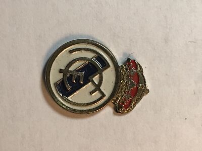 PIN SHIELD MCF REAL MADRID FUTBALL CLUB | eBay