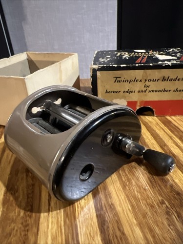 Vintage G-100 Twinplex Stropper W/ Box Razor Blade Sharpener Gillette ...