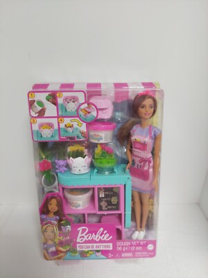 Barbie Florist Mold Playset 12inch Brunette Doll Flower-Making Station ...
