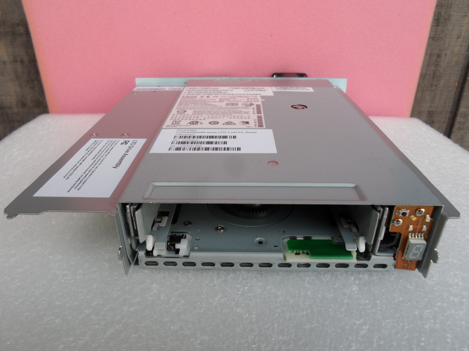 Fujitsu ETERNUS LT IBM Ultrium7 LTO7 FC Loader 10601937667 05H6752 ...
