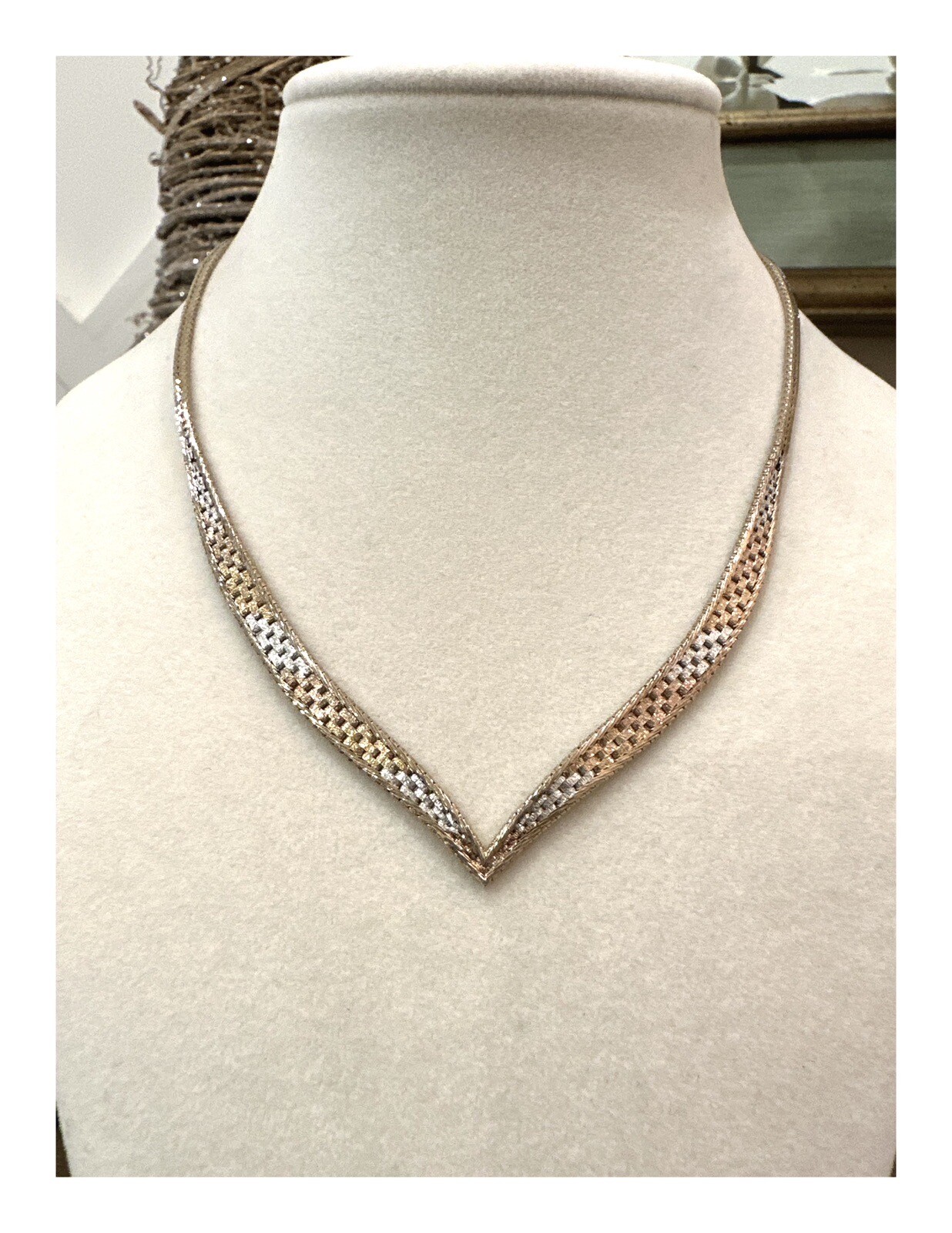 Vintage Tri-Color Italian Necklace 16” 15g - Gem