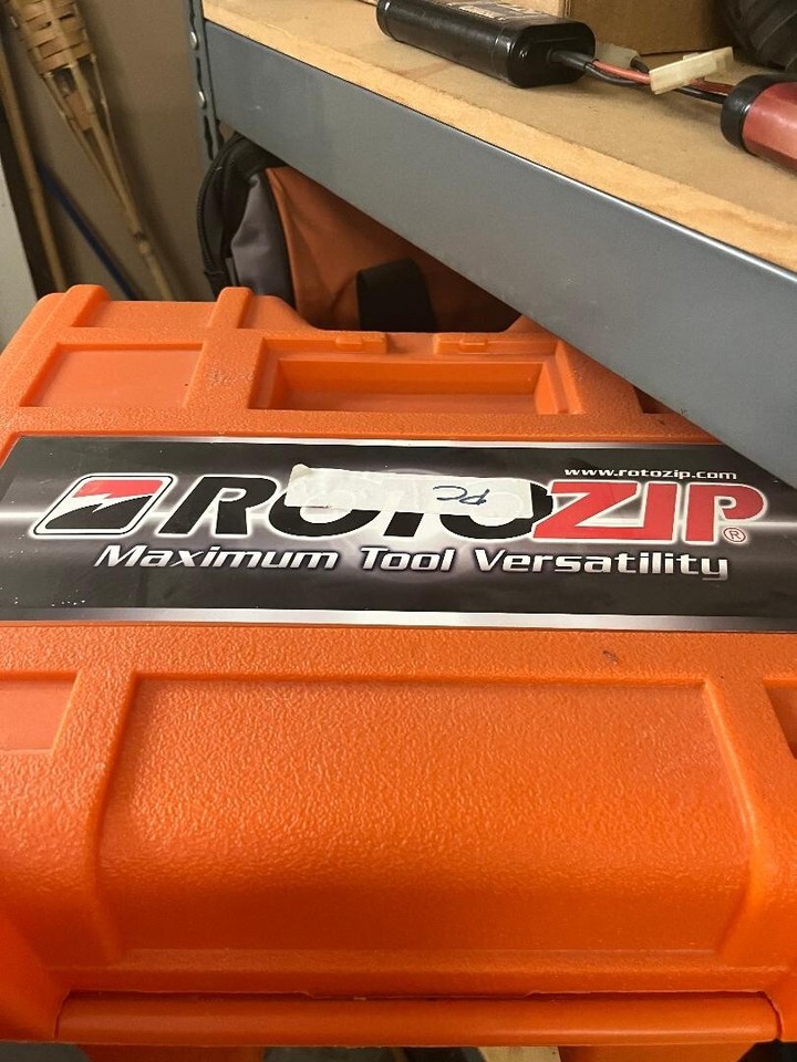 Roto Zip Tool with bits, Circle Guide, Cutoff tool head, varous discs ...