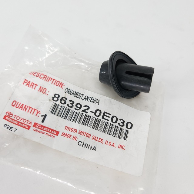Genuine OEM Toyota 86392-0E030 Antenna Base Bezel 2011-2013 Highlander ...
