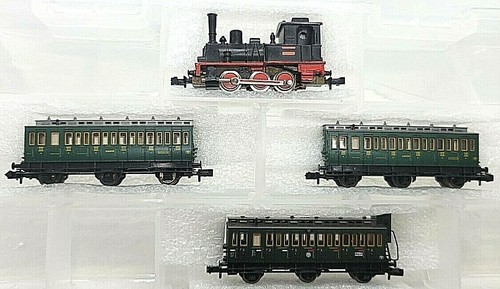 N Minitrix 2913 0-6-0 Switcher Locomotive DB 3-Passenger Set (Tested ...