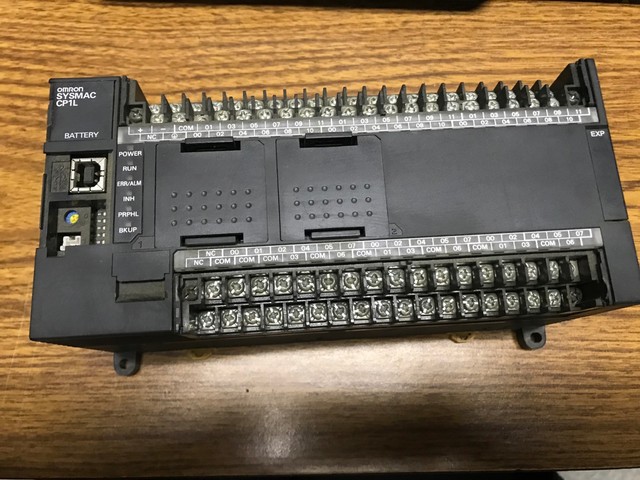 OMRON SYSMAC PROGRAMMABLE CONTROLLER CP1L-M60DT-D | eBay