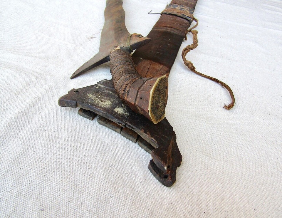 Antique Scarce Philippines Kalis Dagger With Scabbard, 39"L Overall | eBay
