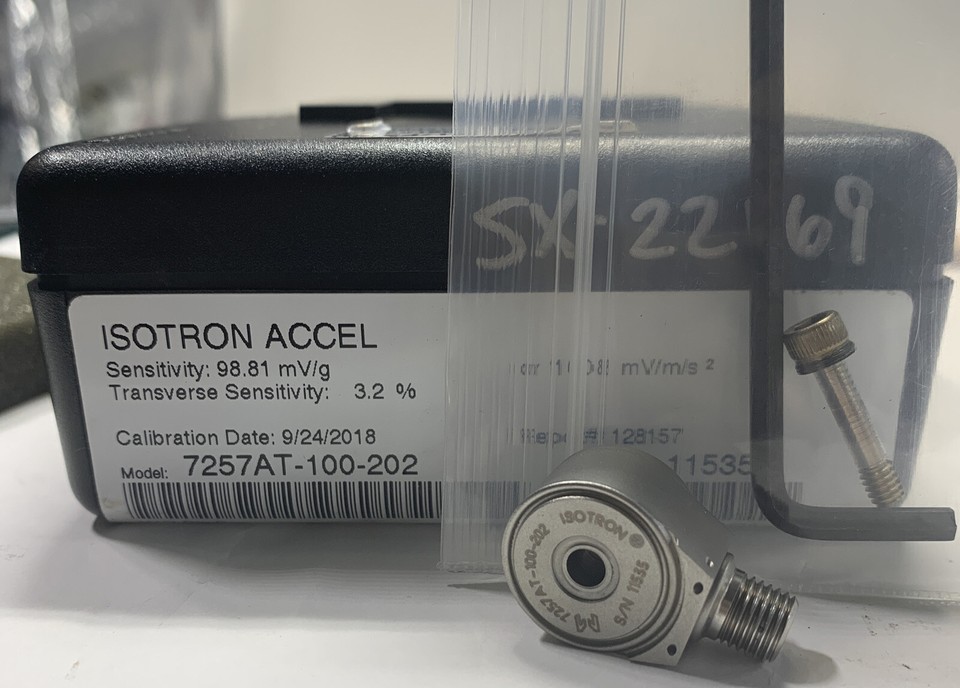 Meggitt Endevco Model: 7257AT-100-202 S/N : 11535 Isotron Accel.**Pre-Owned** | eBay