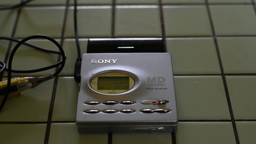 SONY MiniDisc MZ-R91 Player Recorder in sehr schönem Zustand very nice ...