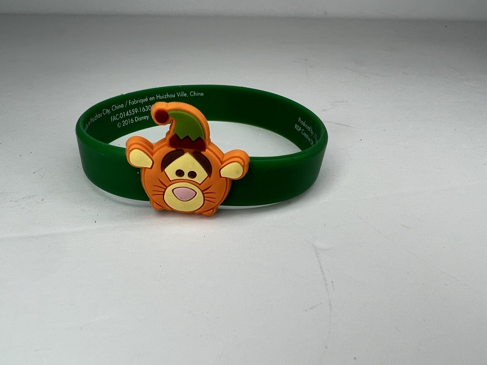 Disney Tigger Tsum Bracelet Holiday Hat Rubber Wristband Share the ...