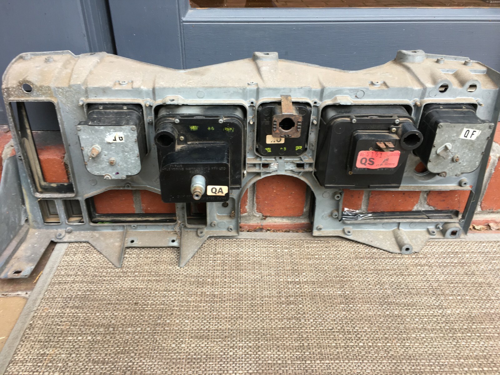 Holden hQ statesman sports dash v8 gts fascia suit ute panelvan ...