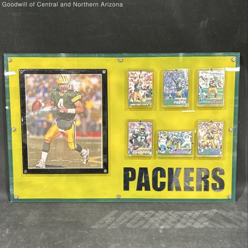 Brett Favre Green Bay Packers Photo Memorabilia & Trading Cards Display ...