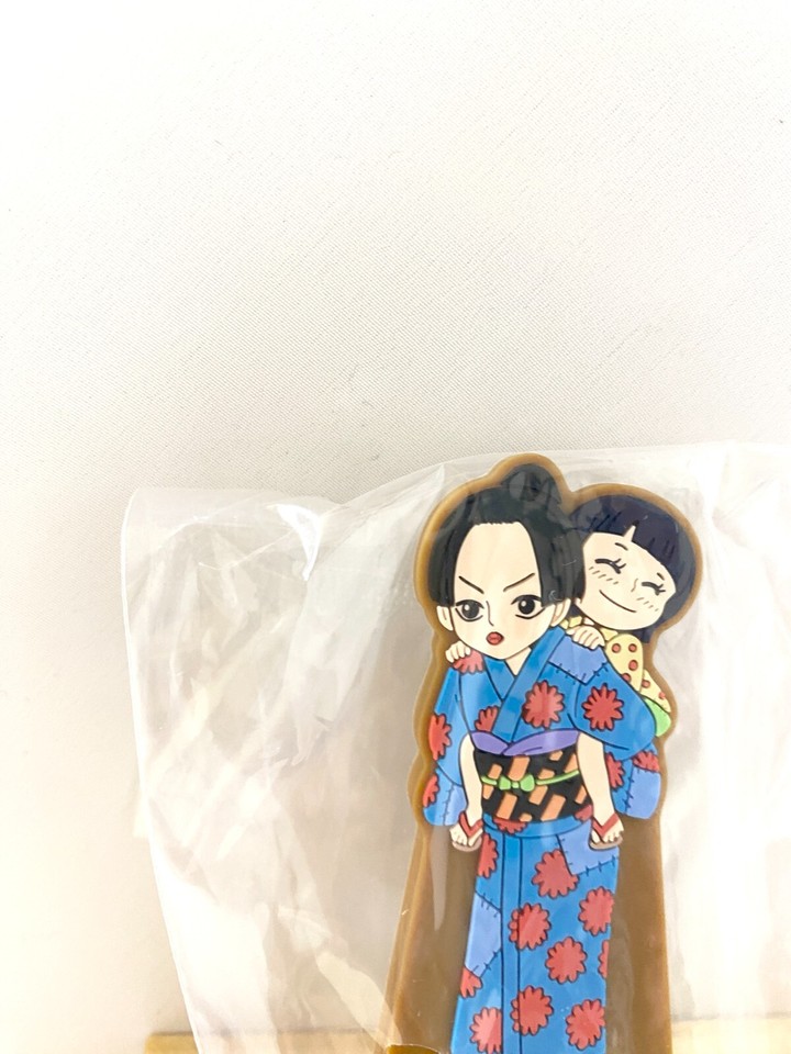 One Piece Izou & Kikunojo Rubber Keychain Charm Unopened Bandai Namco ...