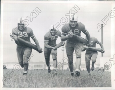 1951 Cleveland Browns HB Dub Jones Runs Ball VS New York Giants Press ...