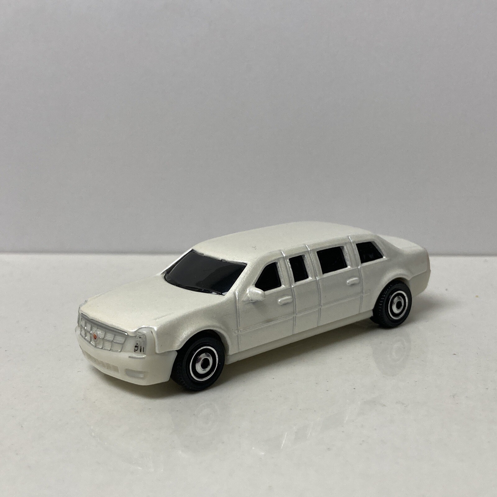 2015 15 Cadillac One President Limo Collectible 1/64 Scale Diecast ...