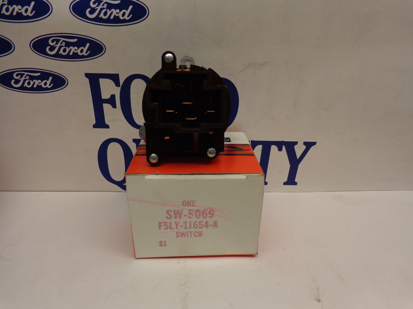 FORD F5LY-11654-A Motorcraft SW-5069 Headlight Head Lamp Switch OEM NOS ...