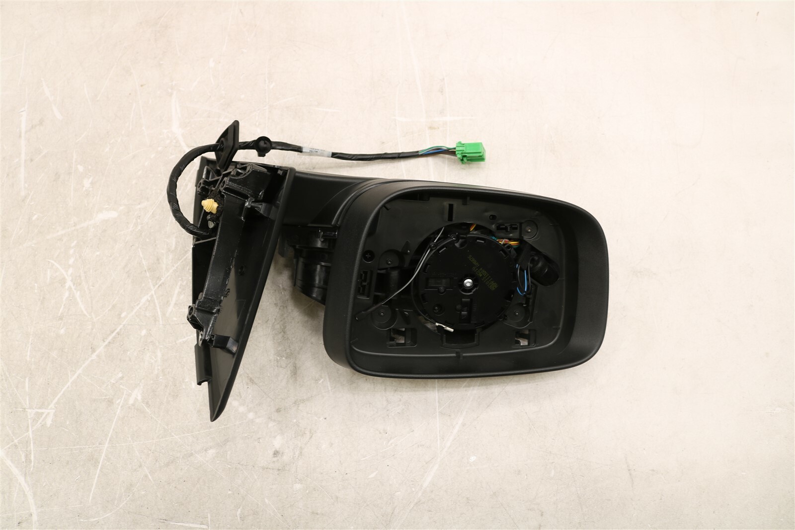 Genuine+Volvo+Xc60+Electric+Folding+Drivers+Door+Mirror+Shell+OE+OEM+ ...