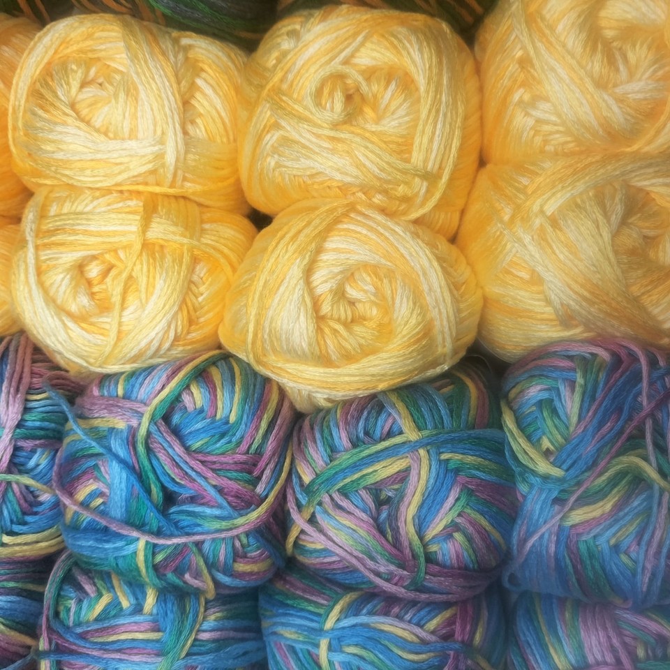 **NEW** MASSIVE 5Kg RAINBOW YARN CLEARANCE BUNDLE 8 ply 50 x 100g IN 5 ...