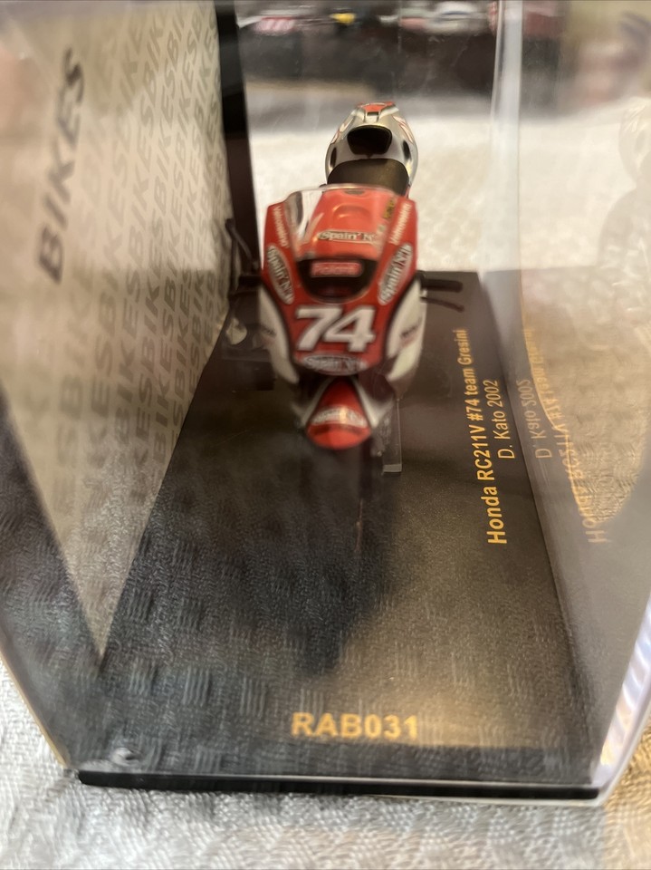 IXO Models Motorcycles: Gresini Honda RC211V #74 Daijiro Kato MotoGP ...