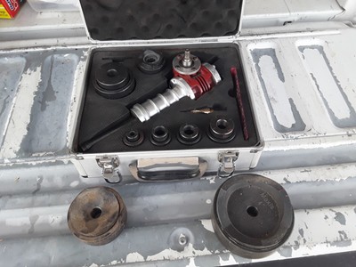 Knockout & Punch Sets - Maxis Punch Set