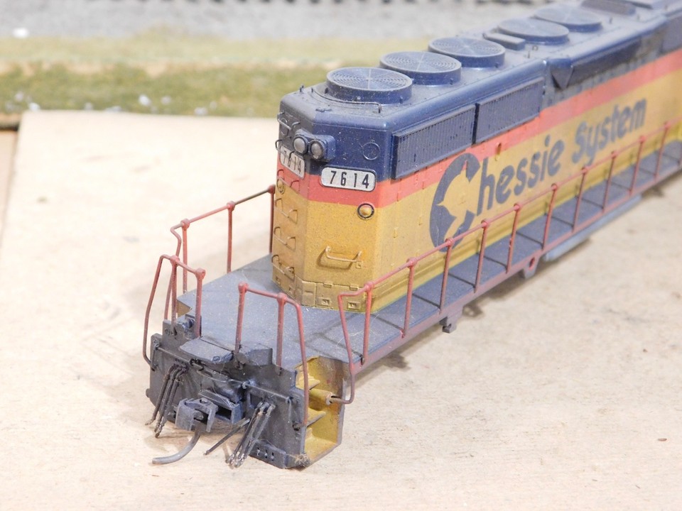 Athearn HO Chessie System SD40-2 Diesel Shell w/Handrails, Custom Paint ...