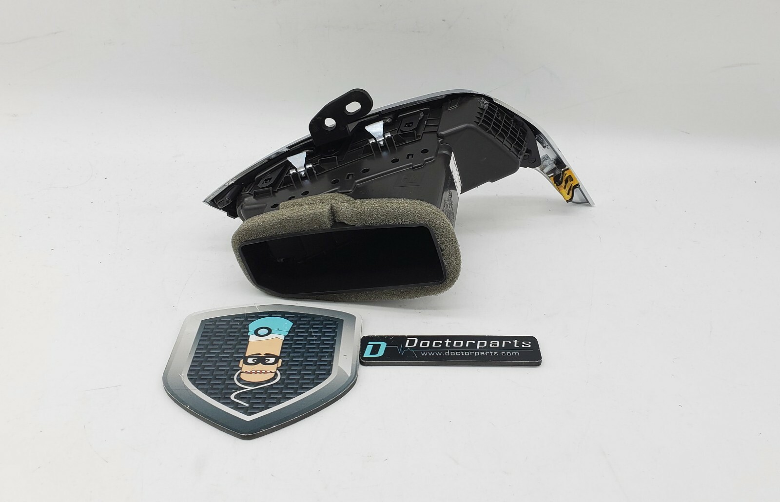 CHEVROLET EQUINOX DASH LEFT SIDE CENTER AC AIR VENT GRILLE OEM 2018 ...