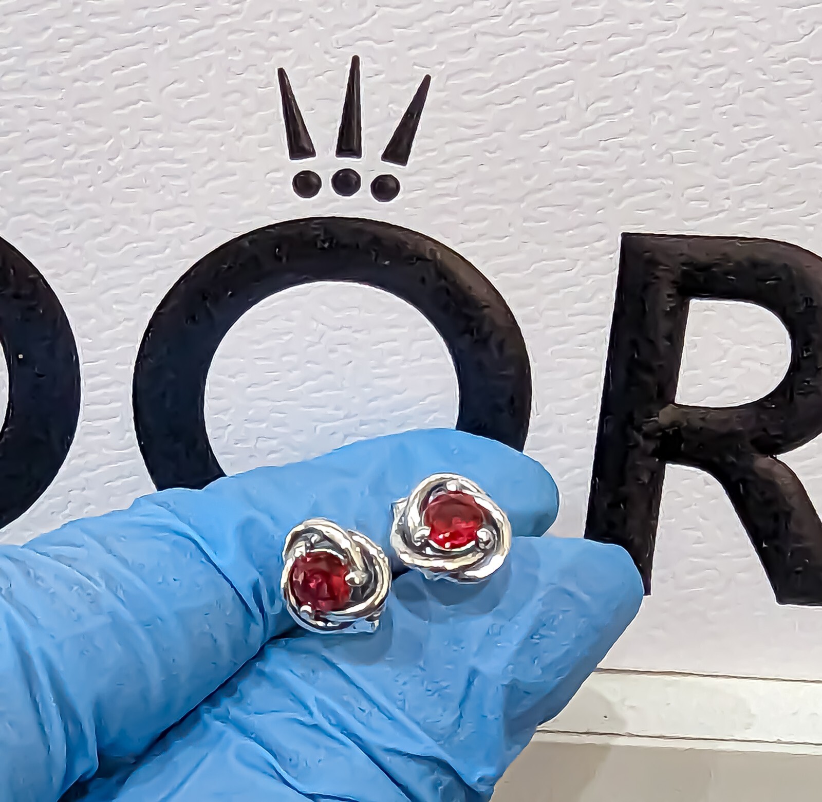 New Genuine Authentic PANDORA 292334C01 July True Red Birthstone Stud ...