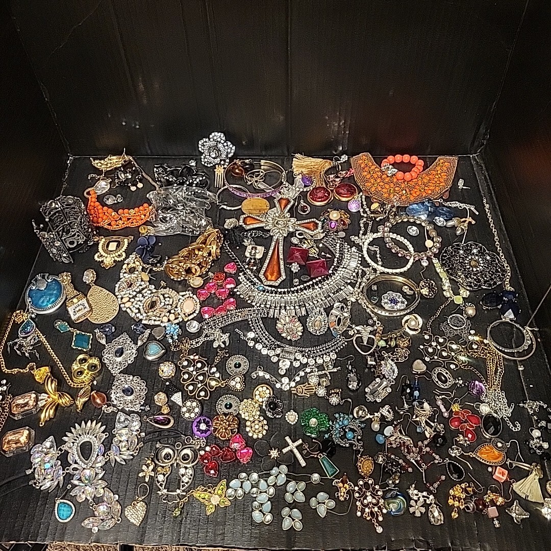 Huge Vintage ~ Now Rhinestone BROKEN Jewelry Lot Craft Repair Repurpose ...