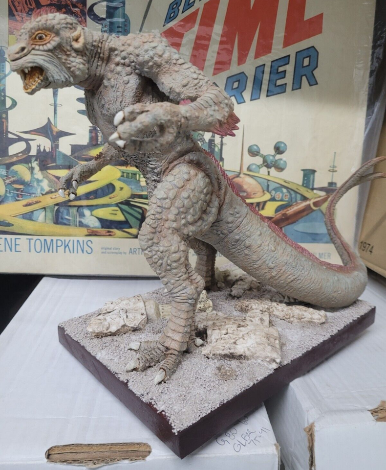 Built up Star Ace Ymir vinyl model kit Harryhausen X-Plus stop-motion ...